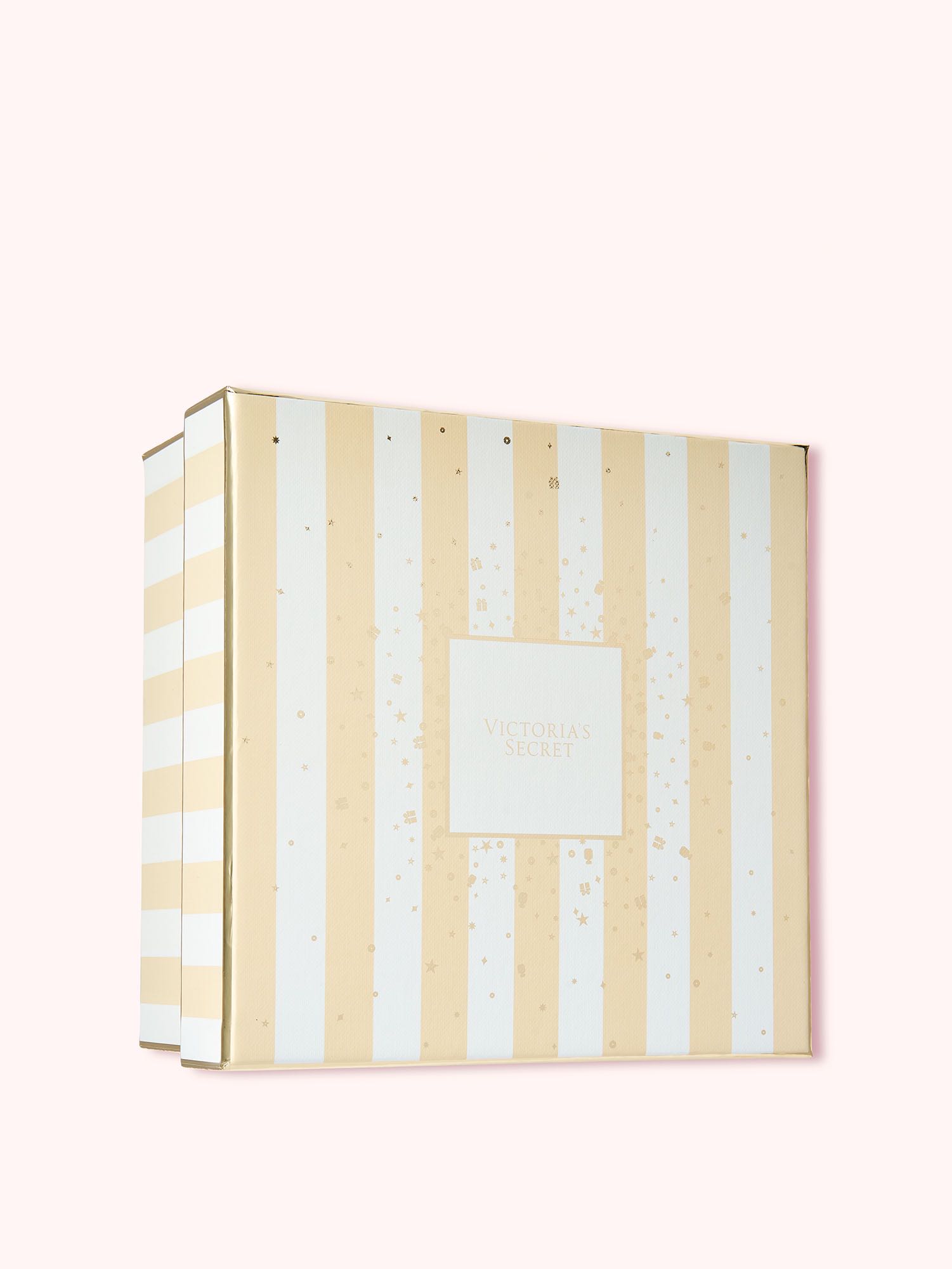 Bombshell Gold 3 Piece Giftset image number null